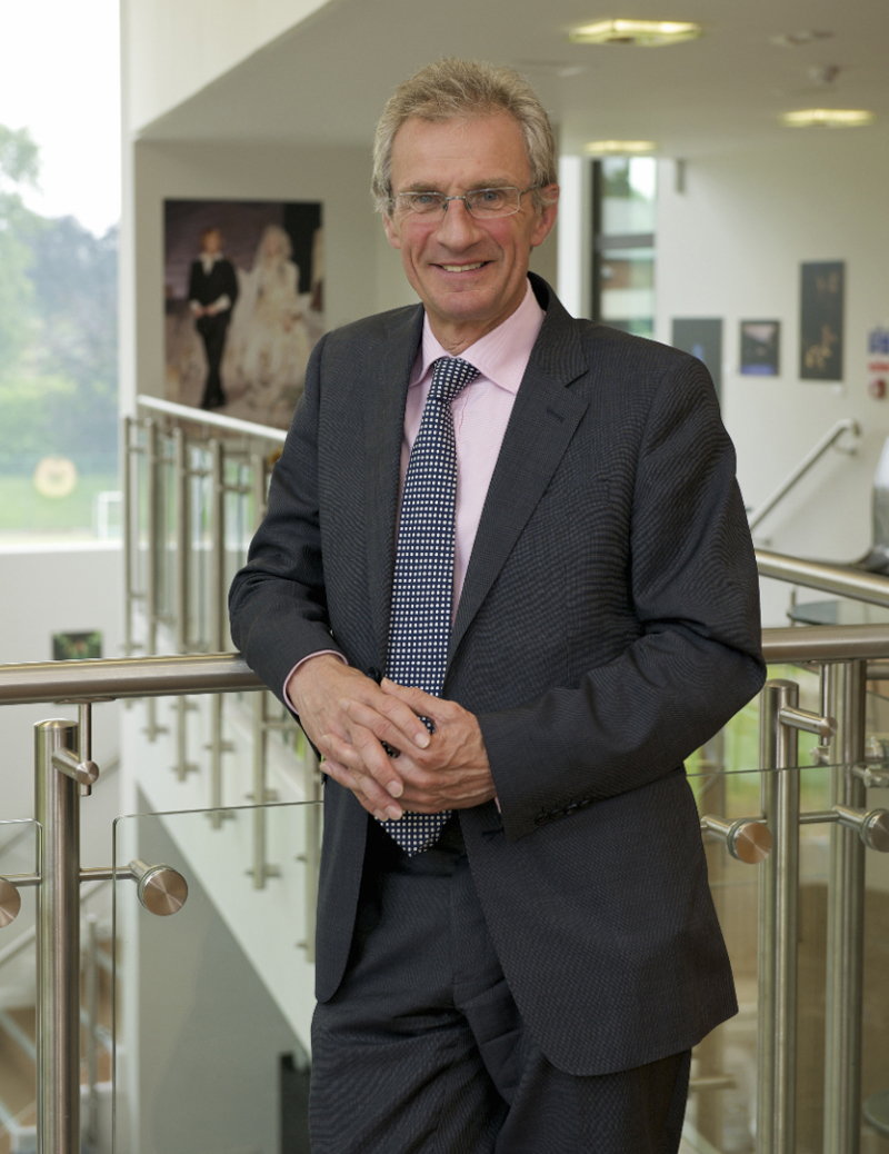 Chief Master retires after inspirational decade - King Edwards School