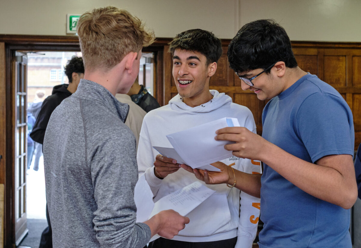 Excellent GCSE results celebrated at KES - King Edwards School